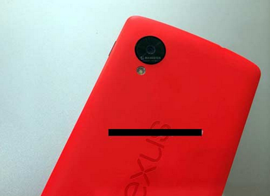 Red Nexus 5 spotted in the wild, more colors incoming