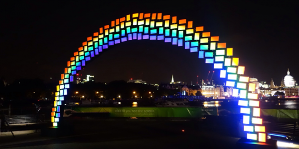 Samsung Transforms the London Skyline with Super AMOLED #MidnightRainbow