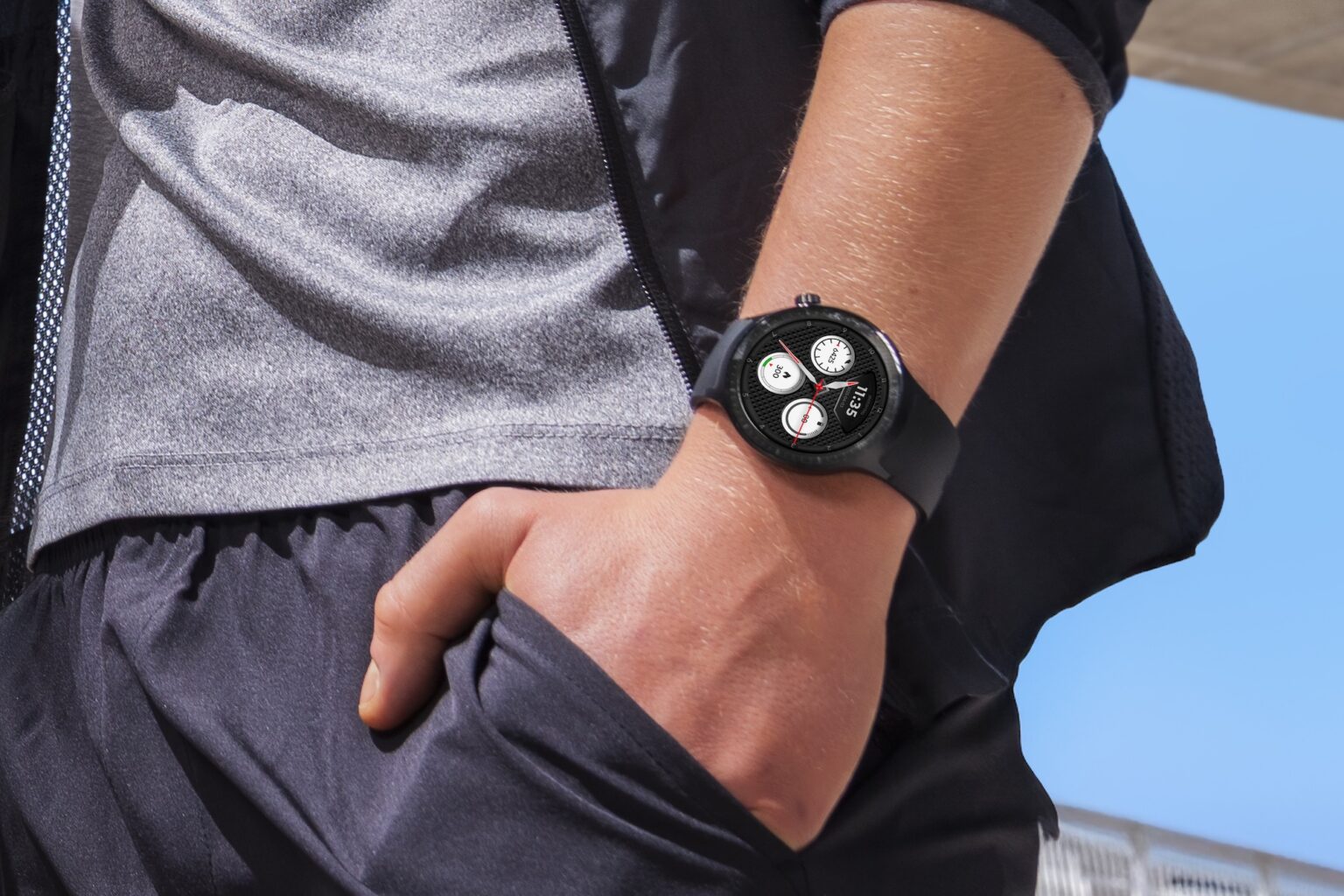 Motorola’s Latest Wearable is Official with New the Moto Watch